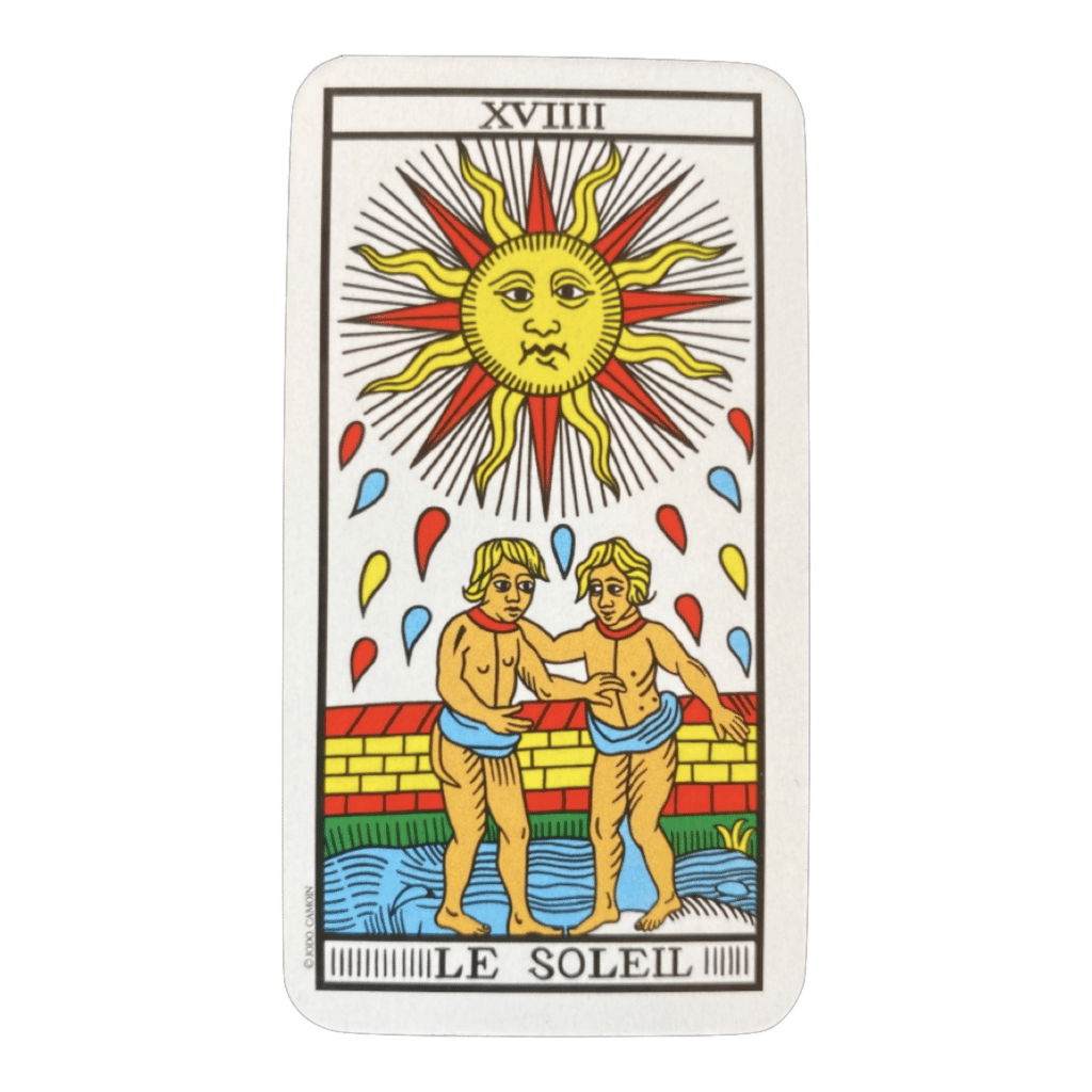 Encontrando el significado de El SOL en varios Tarot